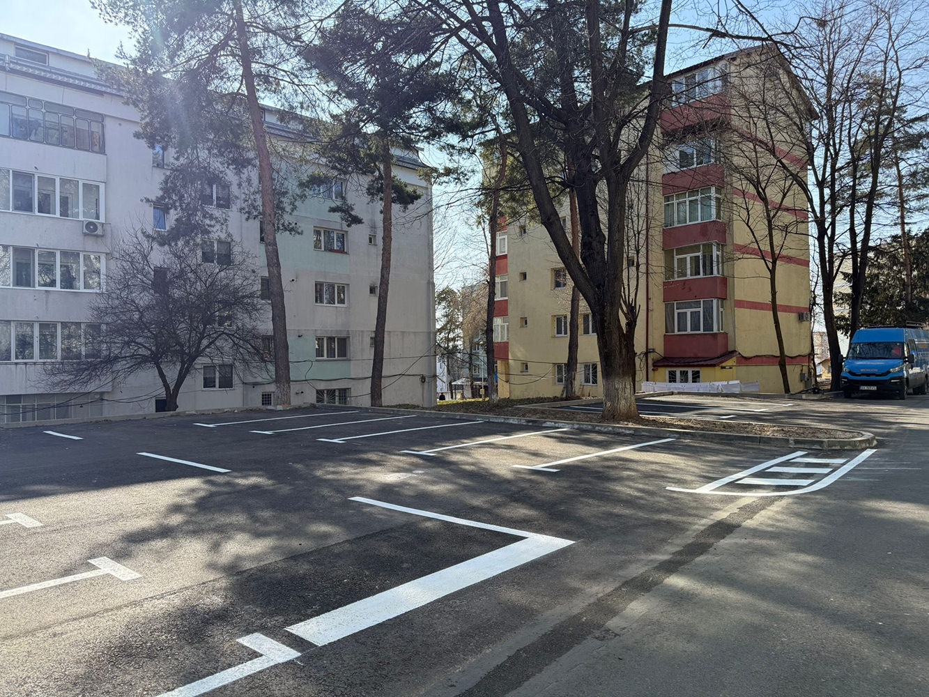 Noi marcaje rutiere pe strada Oituz și în zona centrală din municipiul ...
